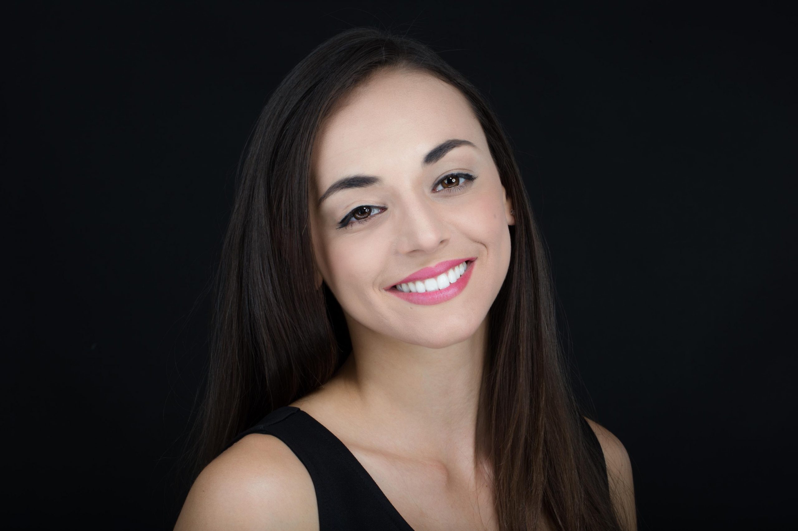 Cirque Du Soleil Chanteuse Eirini Tornesaki Talks Circus Life Role ...