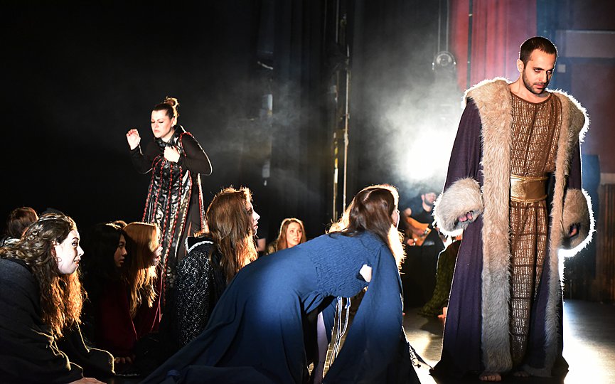 Our Everyday Greek: Actors, Ethos and Hypocrisy: Greek–English ...