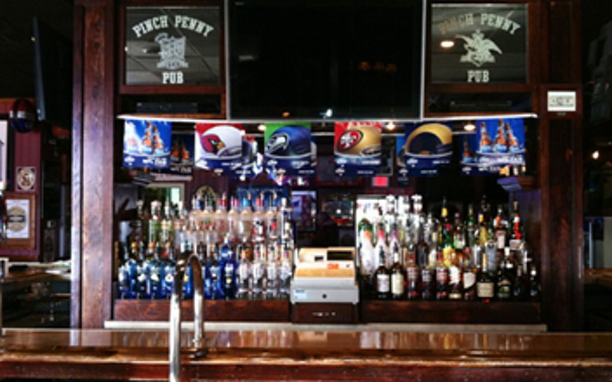 Karayiannis’ Pinch Penny Pub to Close after 50 Years - The National Herald