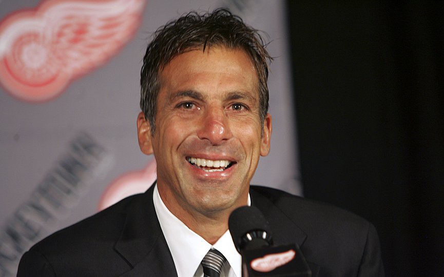 Caley Chelios on Dad Chris ‘Kick-Starting’ Her Career as Hockey ...