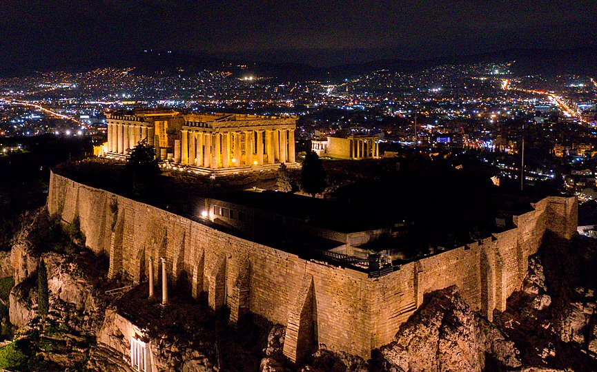 Greece Putting Together Big Push Ad Tourism Campaign - The National Herald