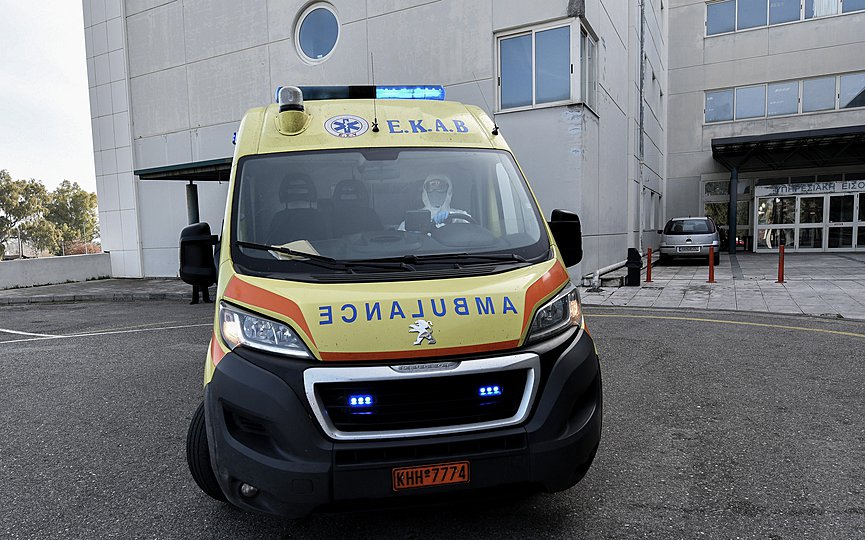 Greek Labour Ministry Proceeding with Recruitment of Doctors and Nurse ...