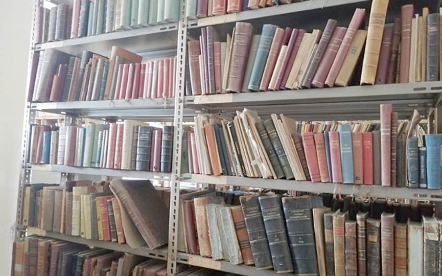 Greece's First Public Library, Founded by the Venetians on Zakynthos ...