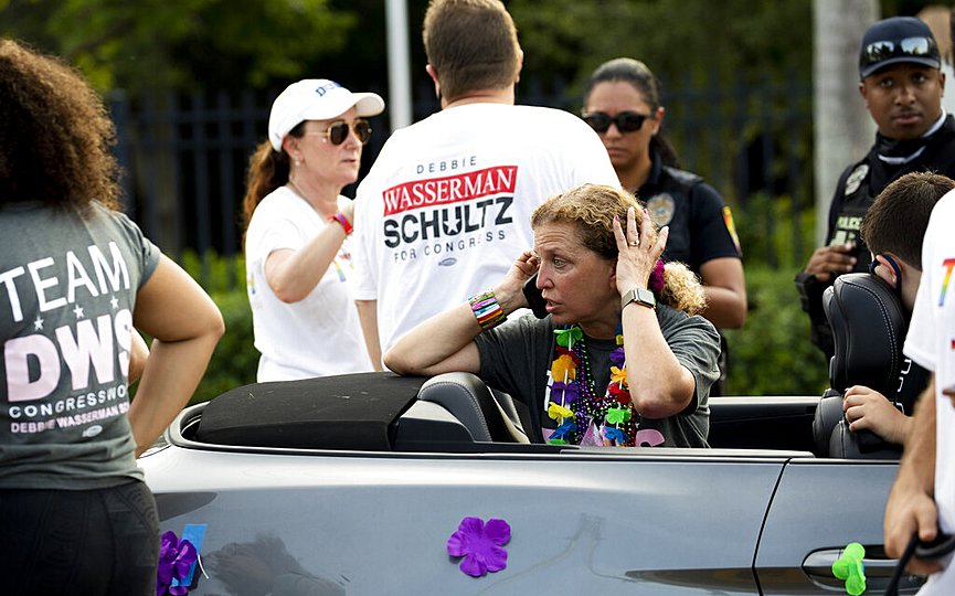 Driver Crashes into Crowd at Pride Parade in Florida; 1 Dead - The ...