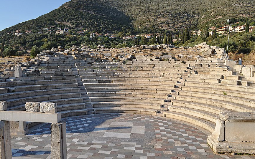Japanese Researcher on Use of Moveable Stages in Ancient Greek Theater ...