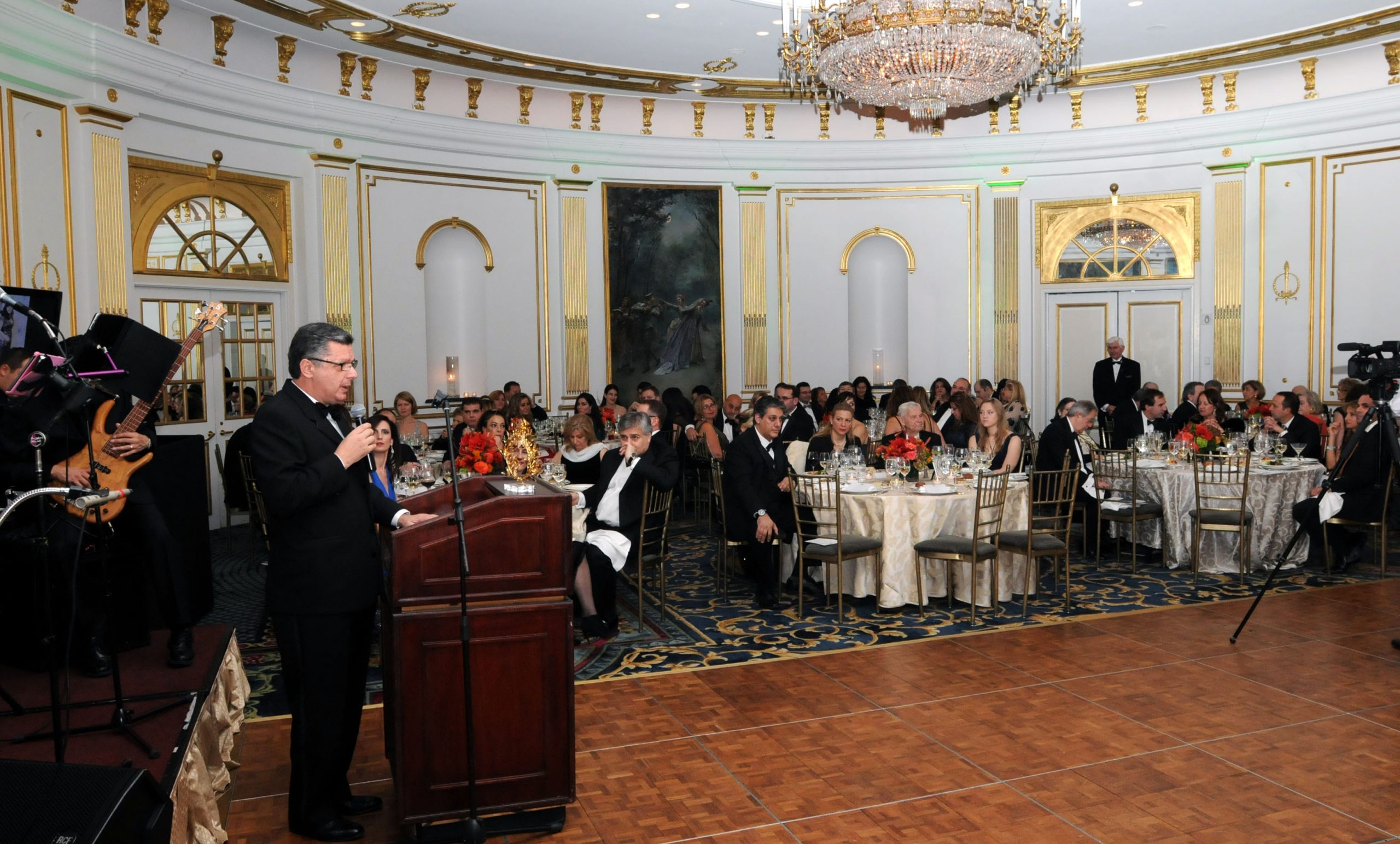 HMS Gala Raises Scholarship Funds - The National Herald